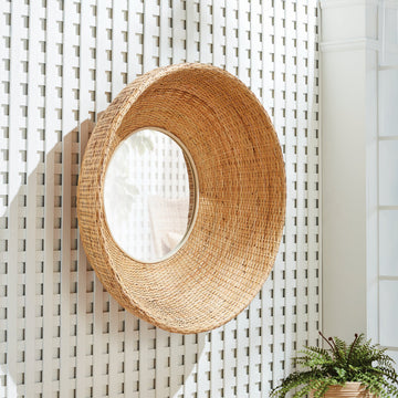concave round mirror